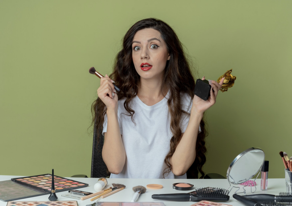 7 Best Makeup Tips To Make Hazel Eyes Pop - Fratellos Pizzeria